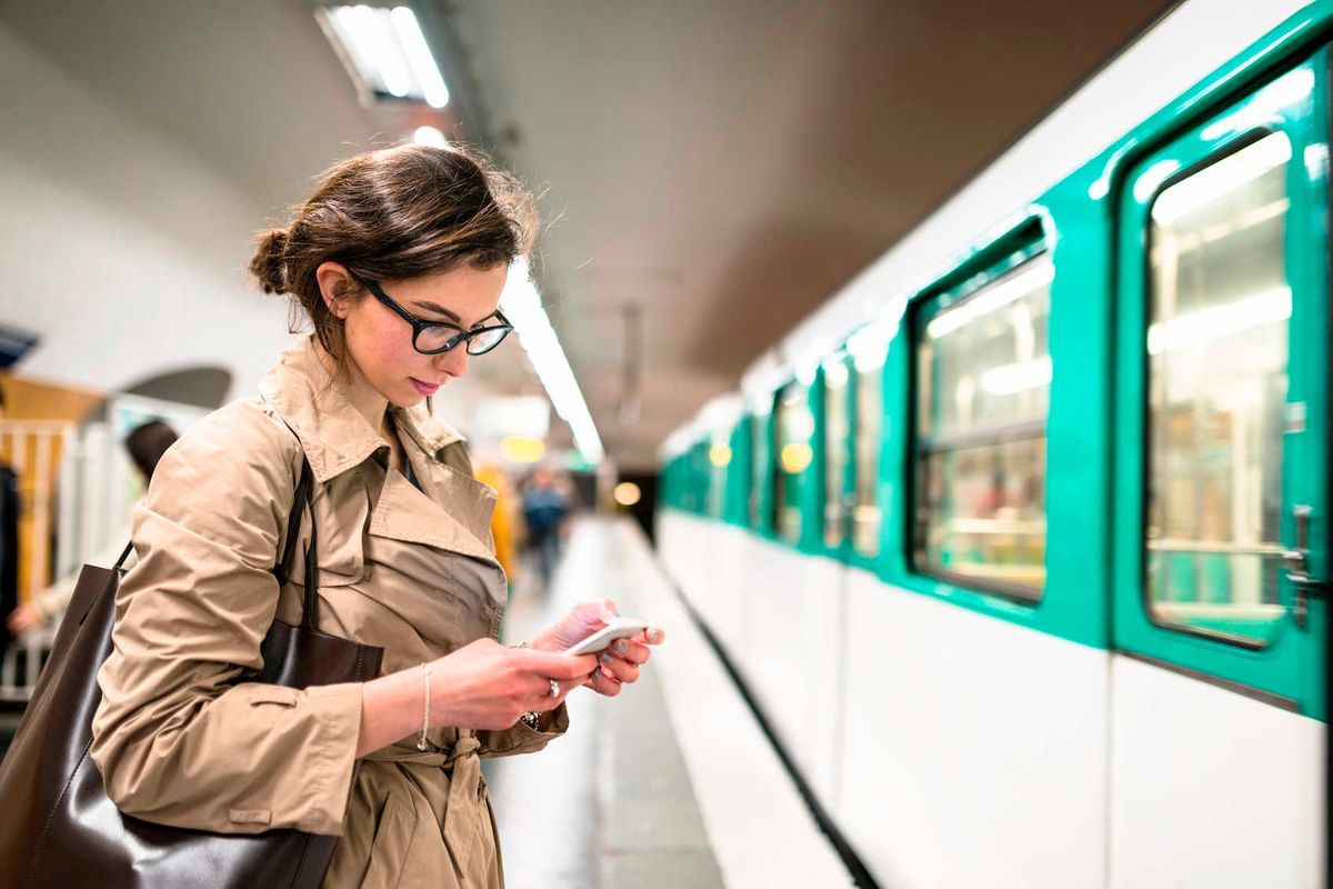 How Top Performers Search for Jobs