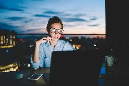 How Many Pay Periods Are In a Year? A Guide for Employers