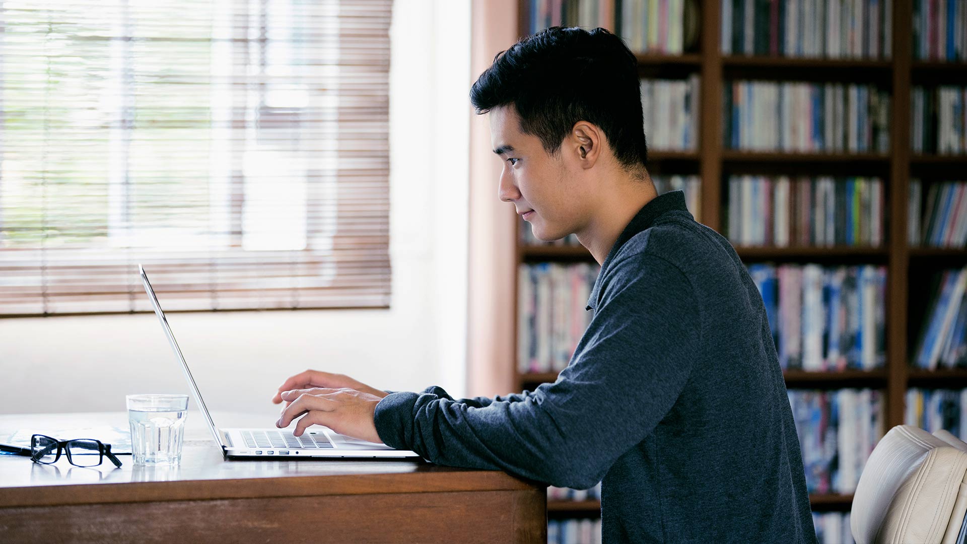 8 Ways to Get More Applicants for Job Openings