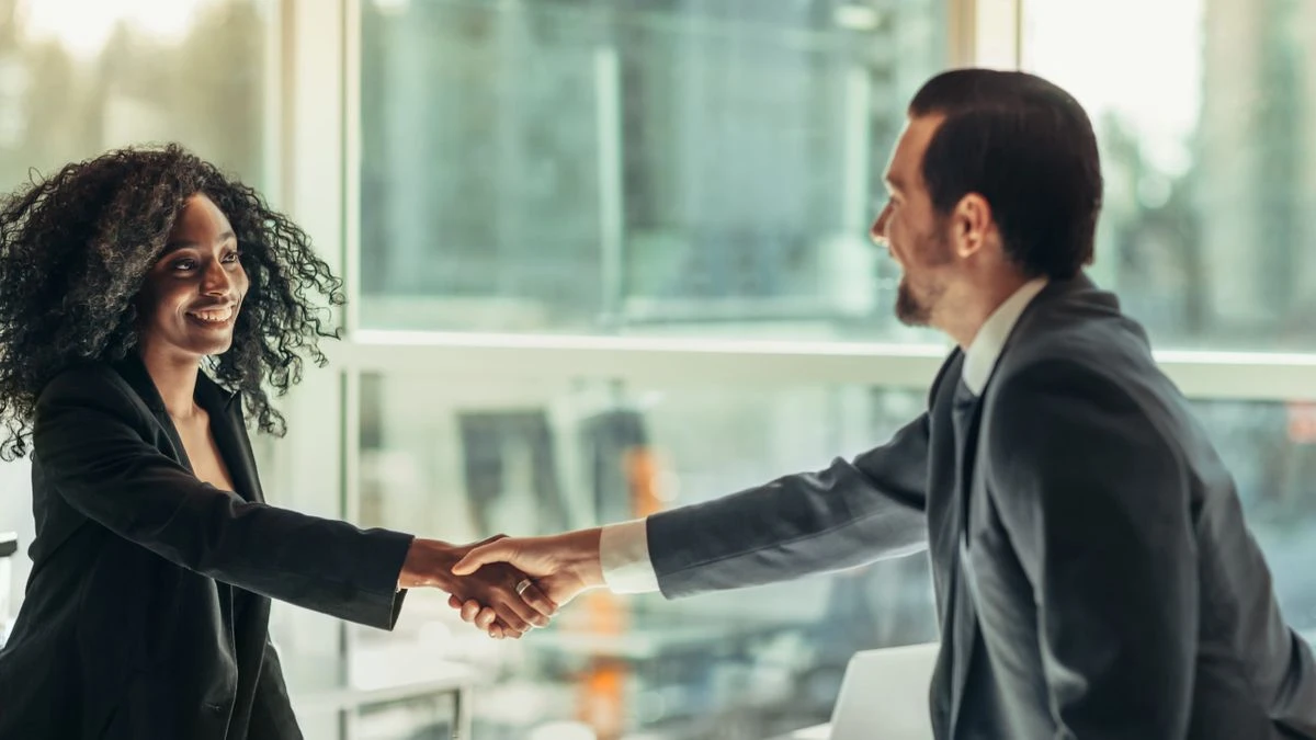 How to Conduct a Working Interview That Gets Results