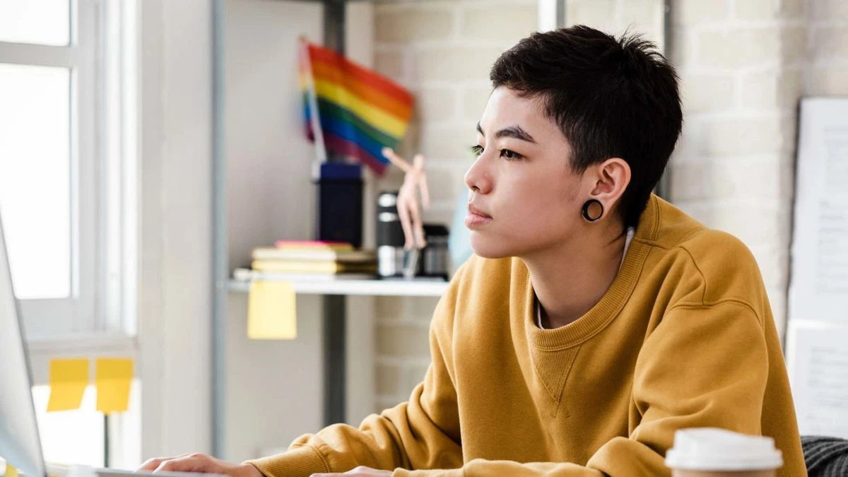 How To Reschedule an Interview (With Email Template)