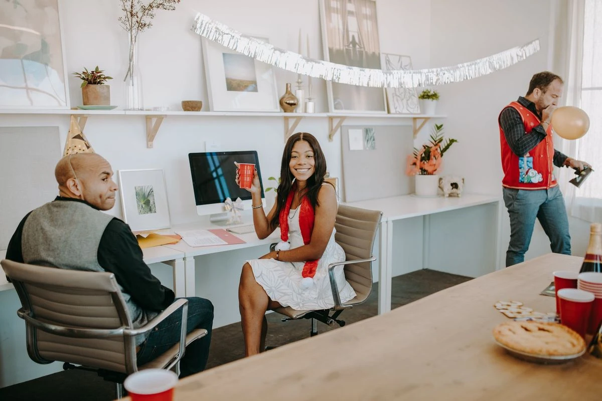 Planning Inclusive Holiday Celebrations for the Workplace