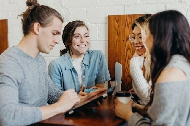 Using Staff Shout-Outs to Boost Employee Morale and Show Appreciation