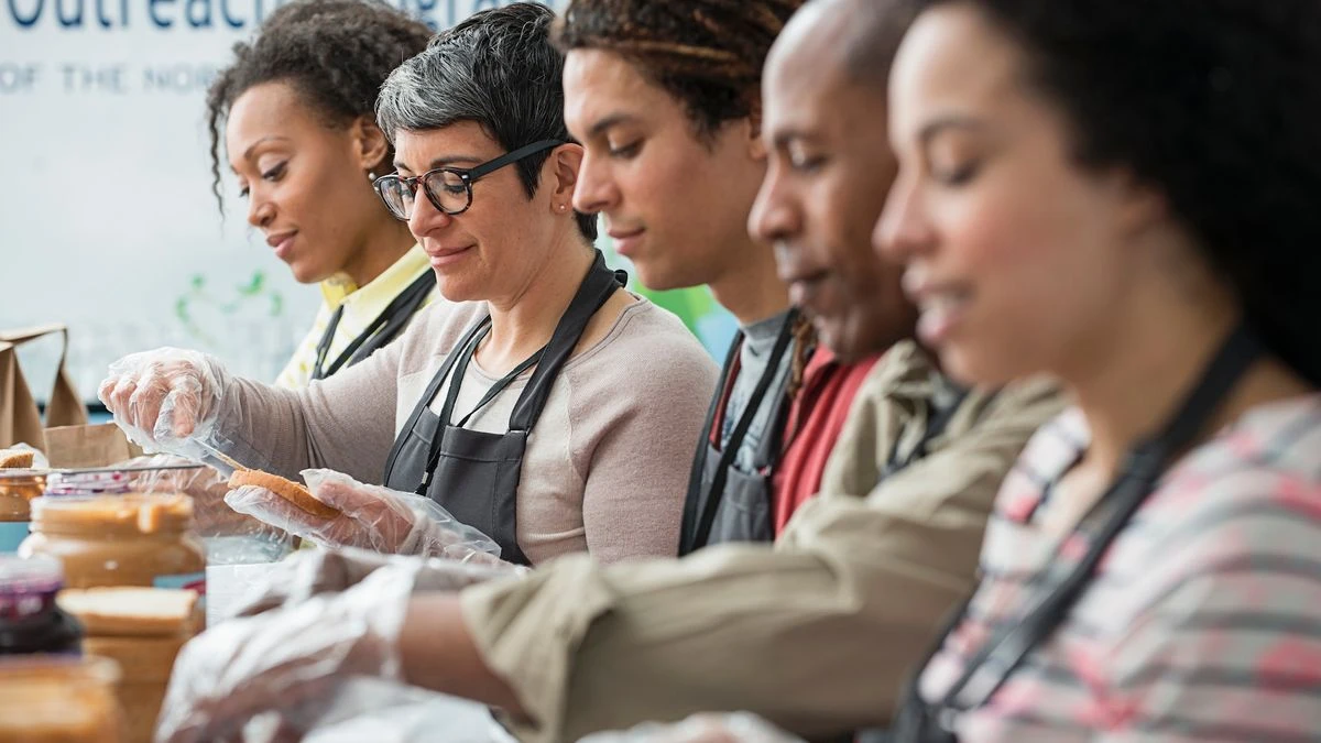 How to Celebrate the Holidays Inclusively at Work