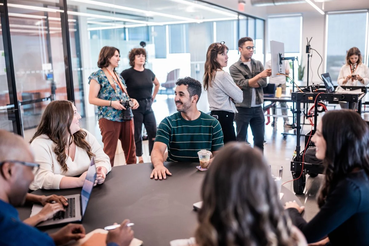 How to Show Interns Appreciation: 8 Ideas to Try