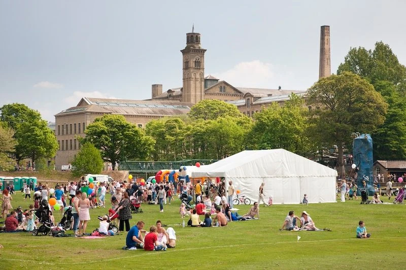 8 Company Family Fun Day Activities and Ideas