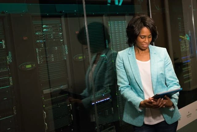 System Administrator vs. Network Administrator: Which IT Professional ...